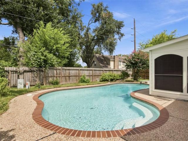 11123 Rippling Meadows Dr, Houston, TX 77064