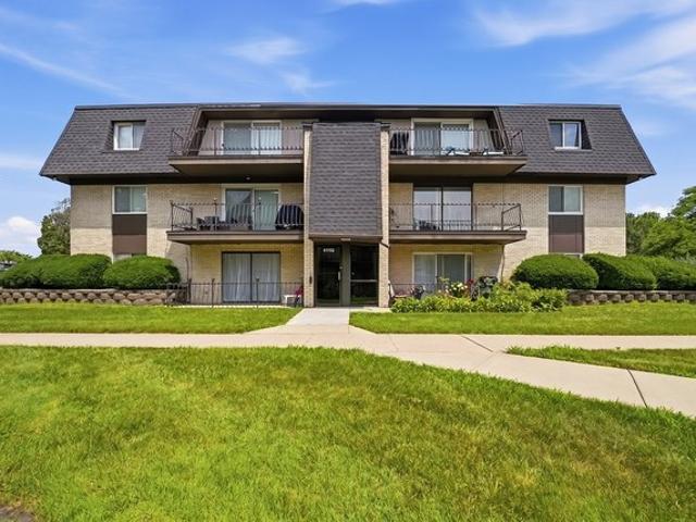 11123 S 84th Ave Apt 2B, Palos Hills, IL 60465