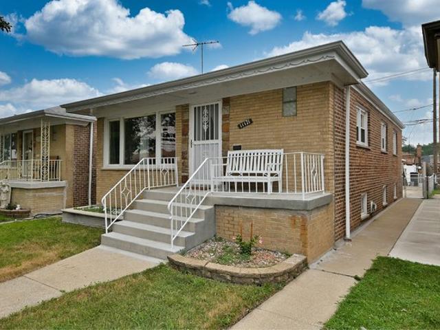 11121 S Ewing Ave, Chicago, IL 60617