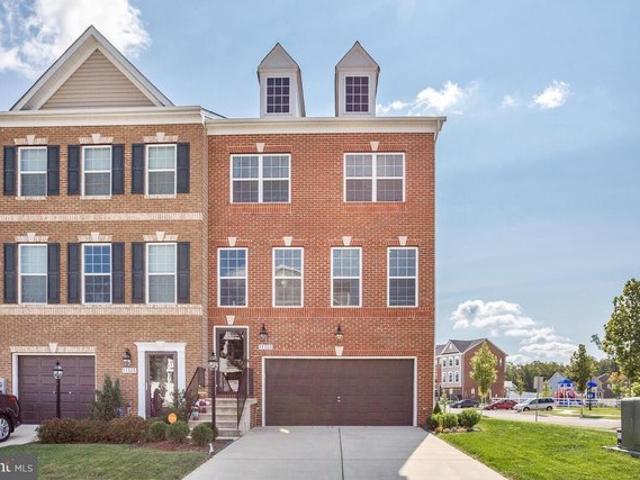 11121 Southport Pl, White Plains, MD 20695