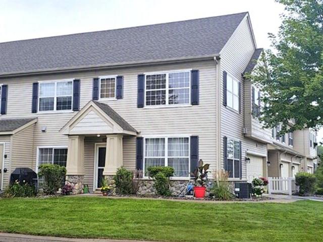 11122 Aberdeen St NE Unit E, Blaine, MN 55449