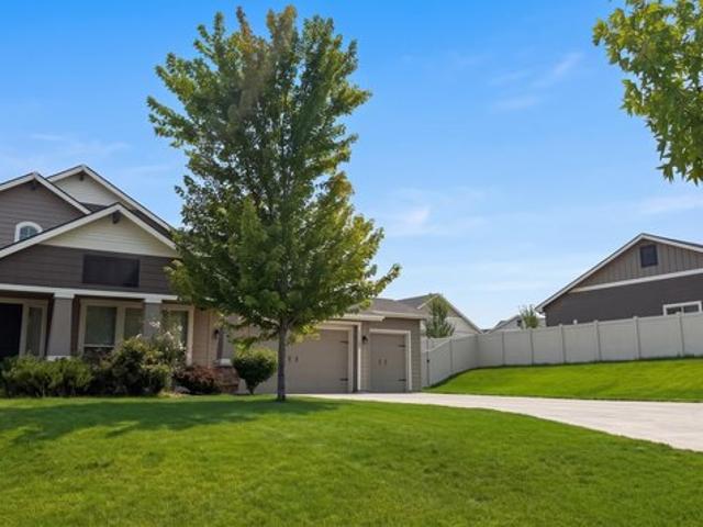 11127 W Troyer Dr, Nampa, ID 83686