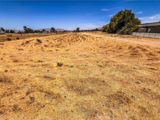 11125 Hesperia Rd, Hesperia, CA 92345