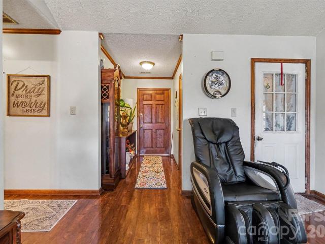 11125 Pinetta Lane