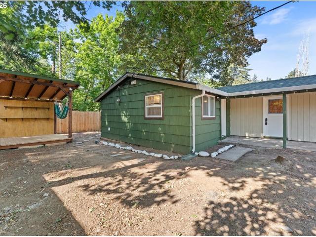 11126 se boise st