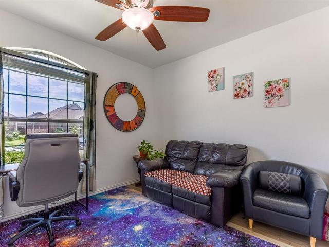 1112 Mahogany Lane
