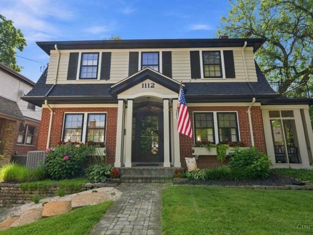 1112 McLaughlin Pl, Cincinnati, OH 45226