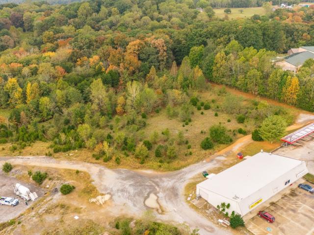 1112 New Highway 52 E