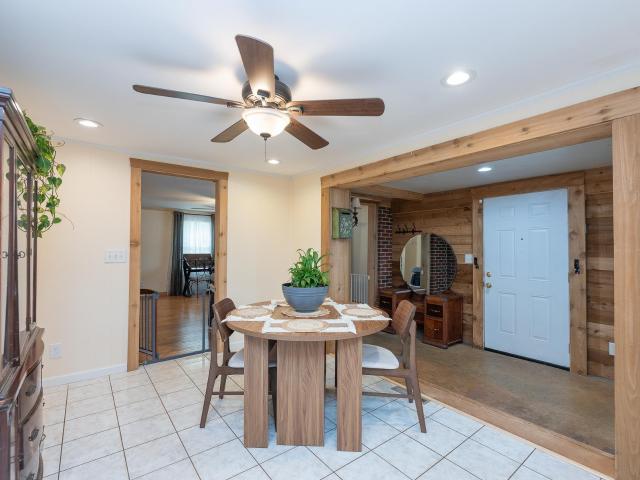 1112 Old Gunter Road