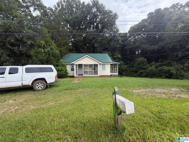 1112 Oldfield Rd, Sylacauga, AL 35150