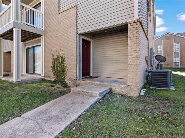 1112 Autumn Cir, Unit D, College Station, TX 77840 | MLS #25011