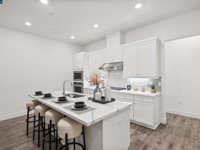 1112 Althea Ter Unit 4, Sunnyvale, CA 94086