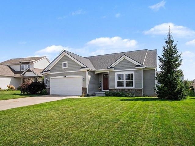 1112 Arbor Meadow Dr SE, Byron Center, MI 49315