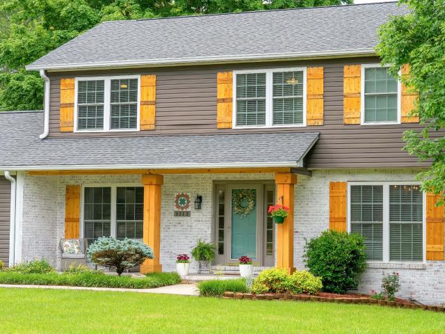 1112 Belmont Dr