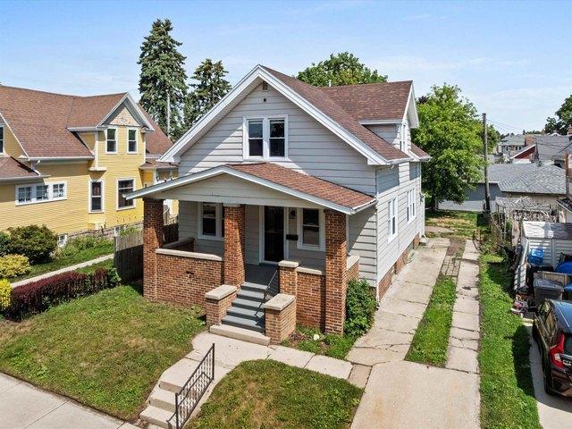 1112 Bluff Ave, Sheboygan, WI 53081