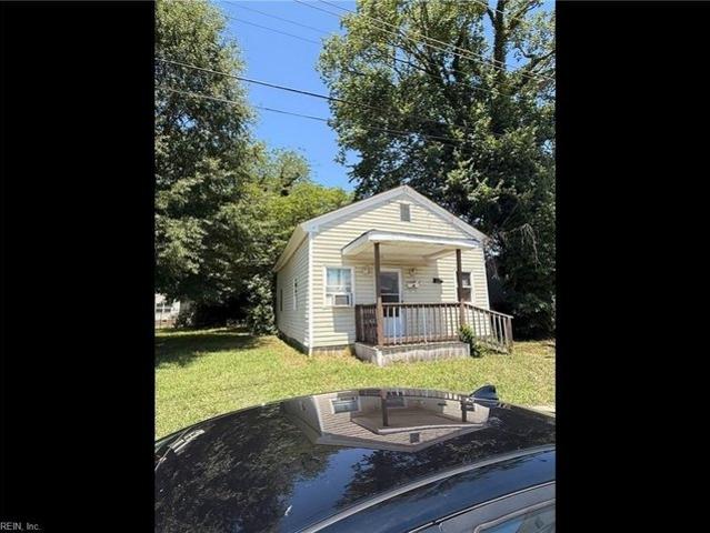 1112 Duke St, Portsmouth, VA 23704