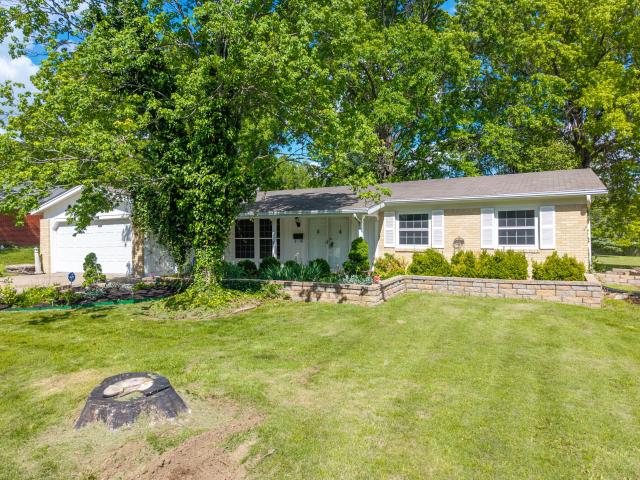 1112 falcon dr