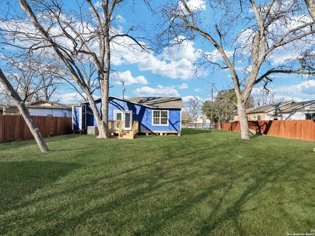 1112 Gladstone, San Antonio, TX 78225