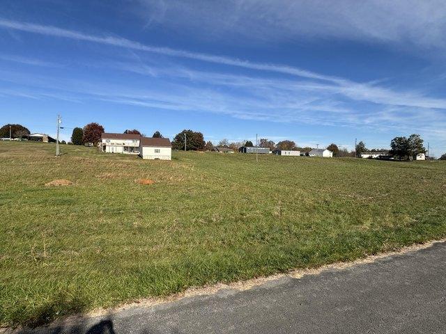 1112 Golf Trail Rd, Jamestown, KY 42629