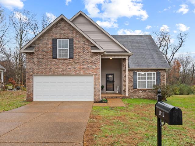 1112 Golf View Way