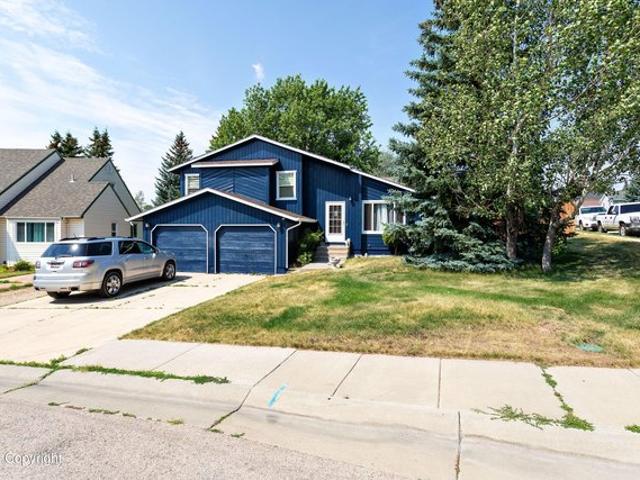 1112 Granite St W, Gillette, WY 82718