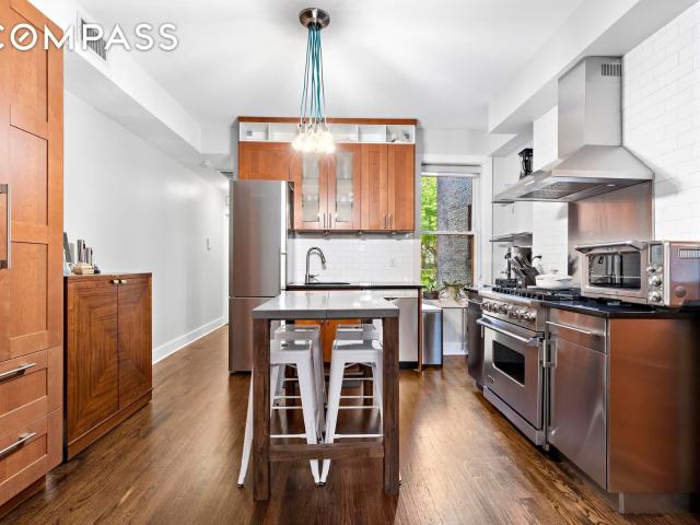 1112 Hudson St 2R, Hoboken, NJ