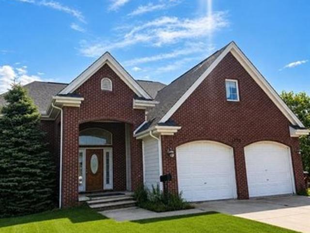 1112 Hibbard St, Detroit, MI 48214