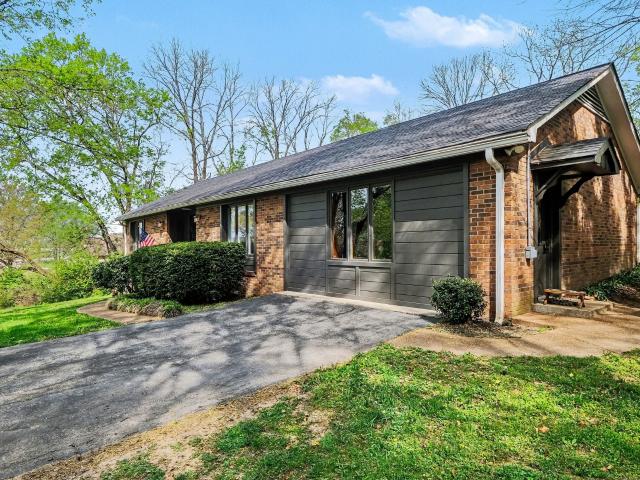 1112 Hiwassee Dr, Columbia, TN 38401 | MLS #3170 | Compass