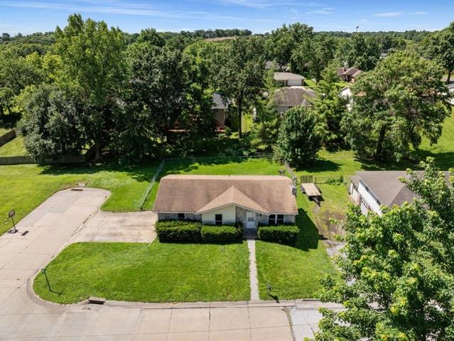 1112 Krohn St, Boonville, MO 65233