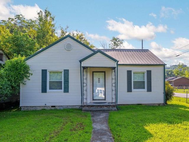 1112 Lee Ave, Rossville, GA 30741