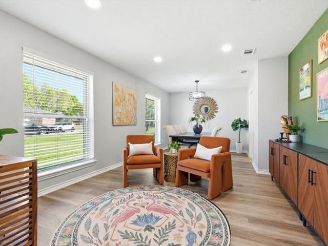1112 Lopo Rd, Flower Mound, TX 75028