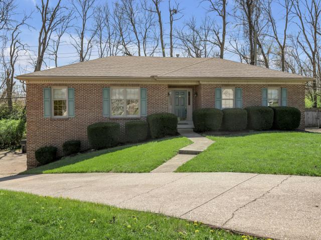 1112 Pepperhill Circle