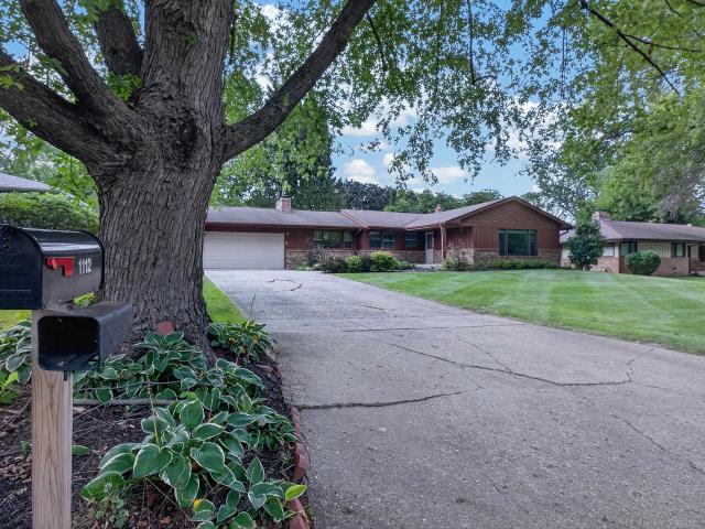 1112 Prestwick Parkway