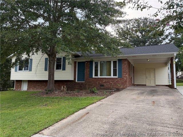 1112 Riverside Cir, Spring Lake, NC 28390