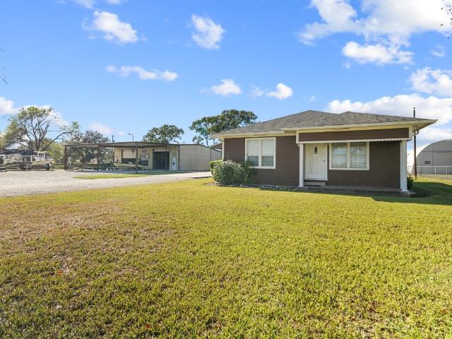 1112 S Fm 441 Road
