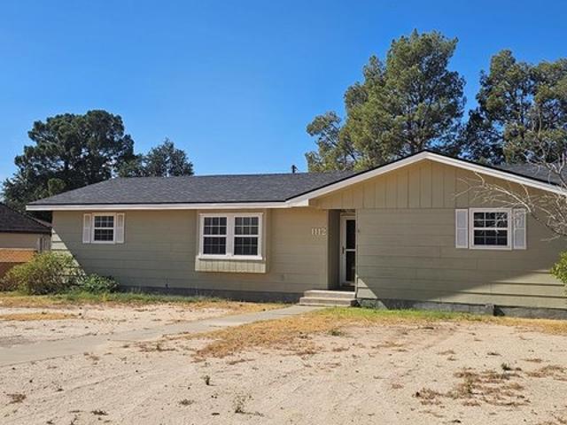1112 S Houston Ave, McCamey, TX 79752