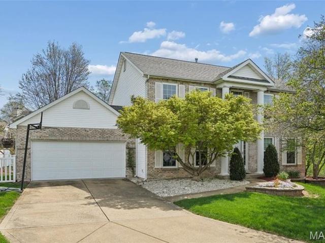 1112 Sandistan Ct, Saint Louis, MO 63146