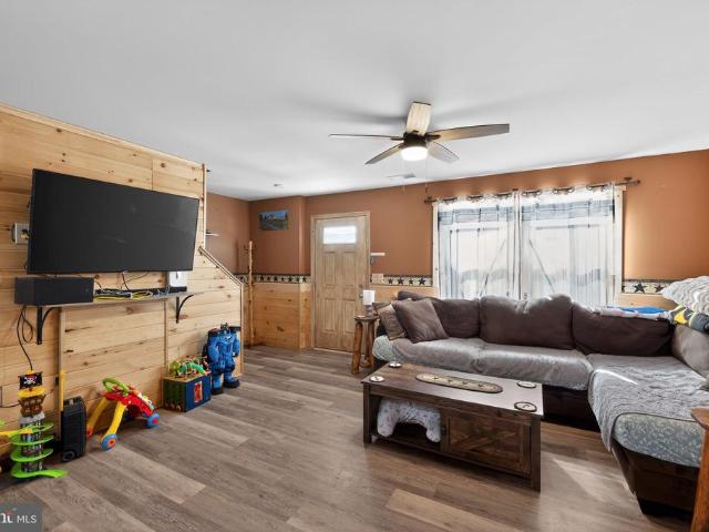 1112 Scruggs Lane