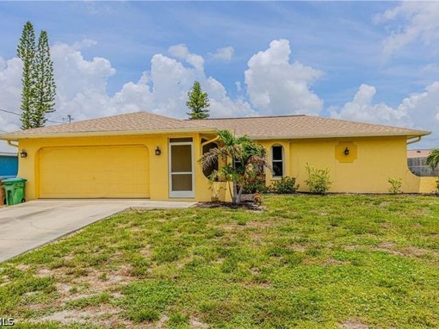 1112 SE 13th Pl, Cape Coral, FL 33990