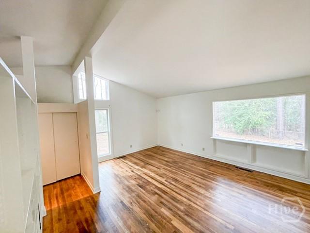 1112 West Lake Drive