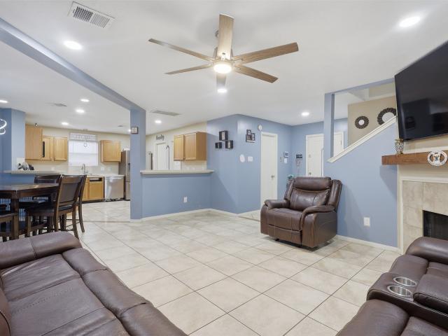 1112 Willersley Lane
