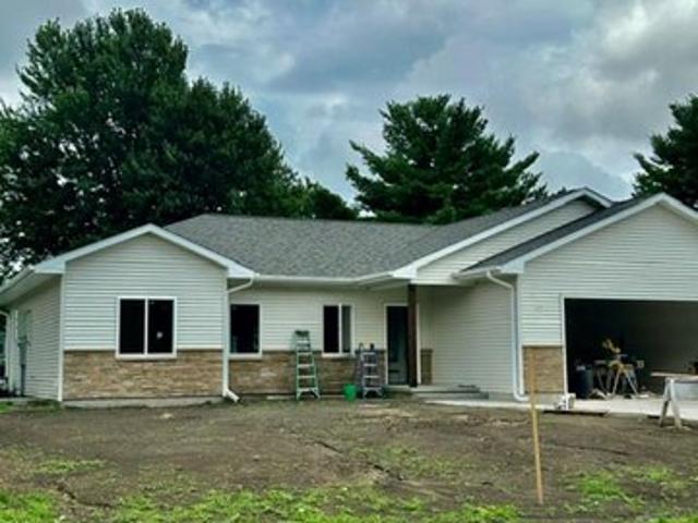 1112 Willow Ave, Burlington, IA 52601