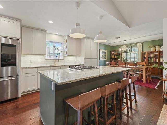 1112 Woodmount Court