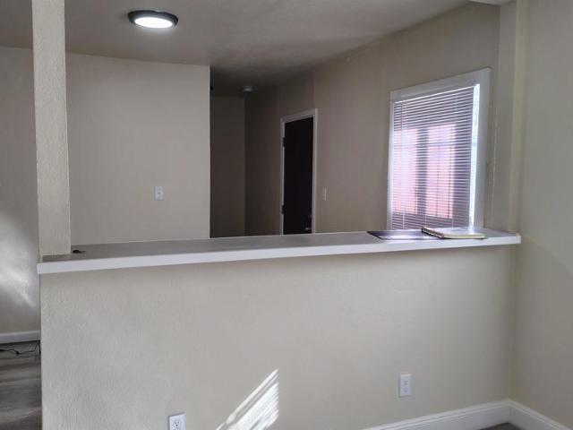 1112 82Nd Ave