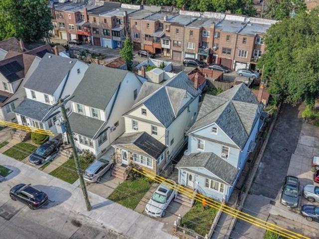 11133 rd St, Jamaica, NY 11433