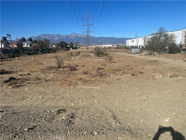 11130 E Riverside Dr, Ontario, CA 91761 | MLS #IV25008