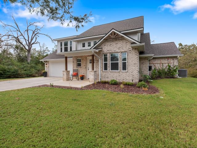 11132 Forest Drive