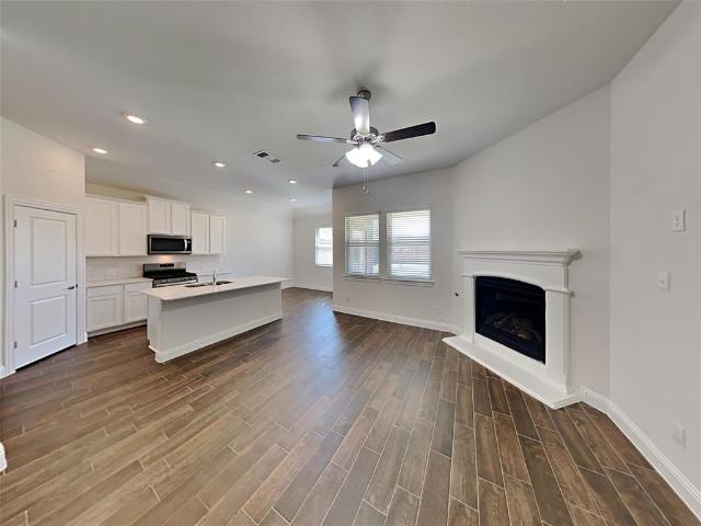 11136 Canyon Mine Dr, Aubrey, TX 76227 | MLS #21248