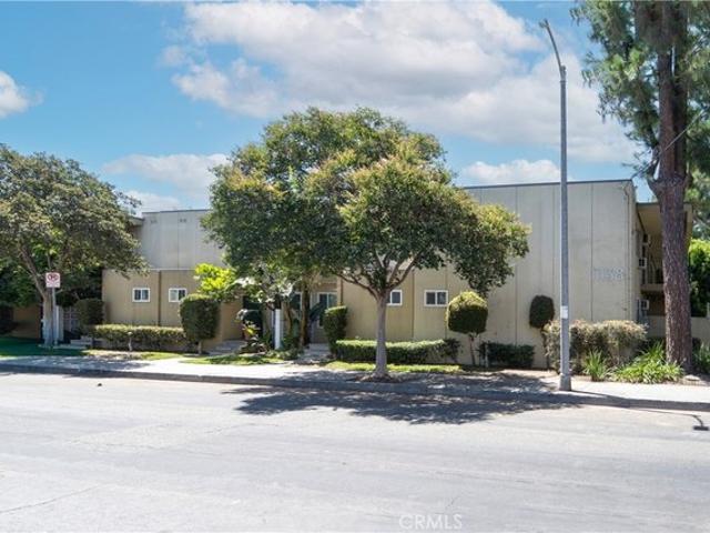 11138 Aqua Vista St Apt 17, Studio City, CA 91602