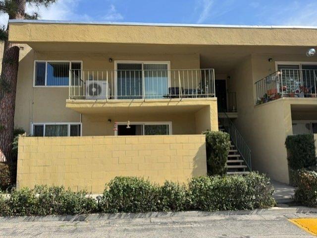 11138 Aqua Vista St Apt 29, Studio City, CA 91602